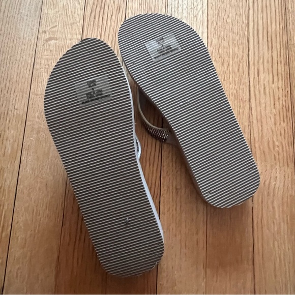 Bluefin | Shoes | Bluefin Blue Fin Beige Gemmed Flip Flop Thong Sandals ...